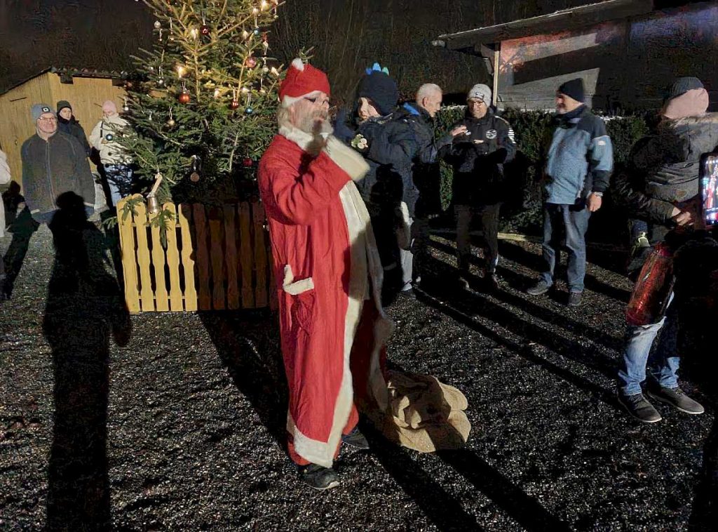 Der Nikolaus kam nach Lochtum